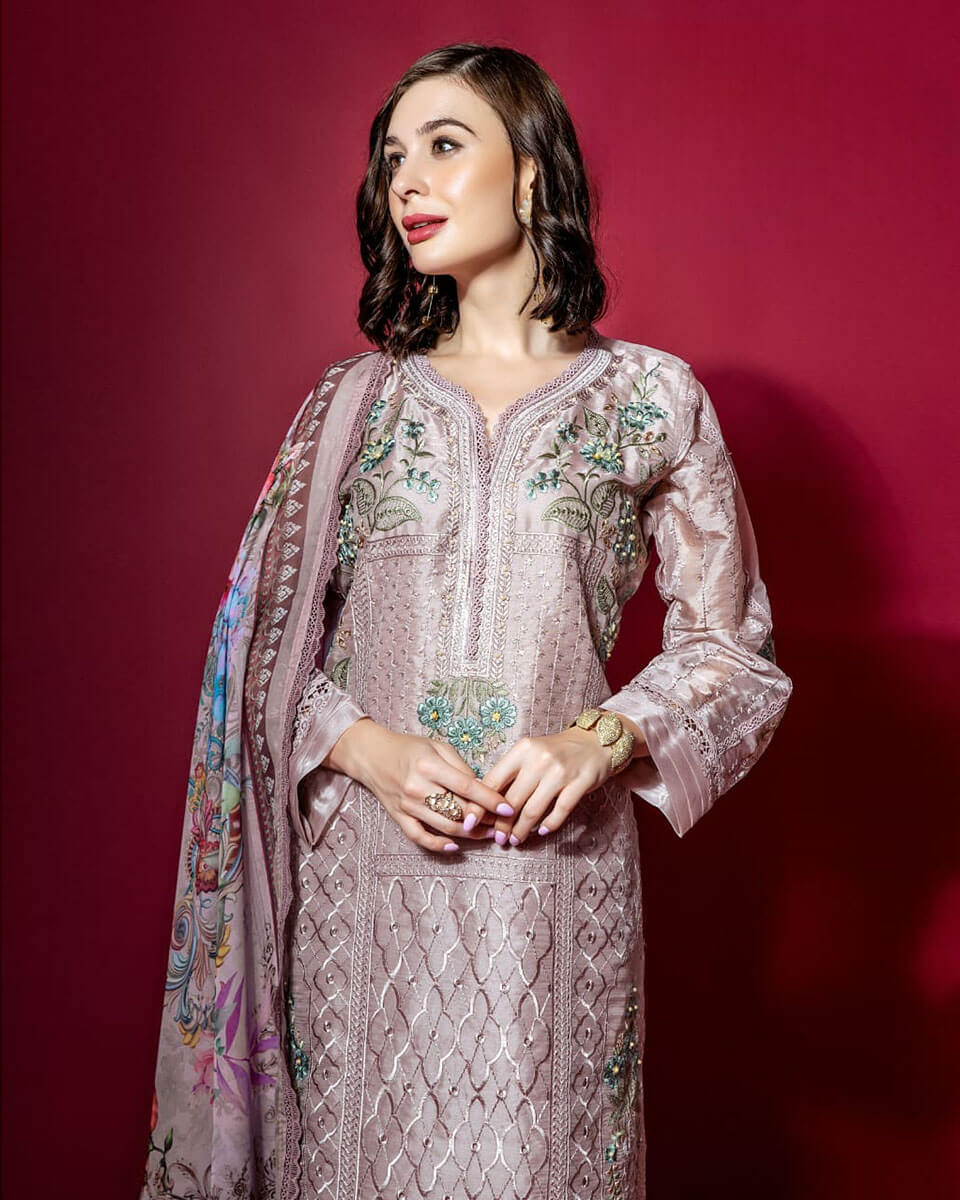 Light Onion Color Party Wear Readymade Pakistani Salwar Suits with Pan ...